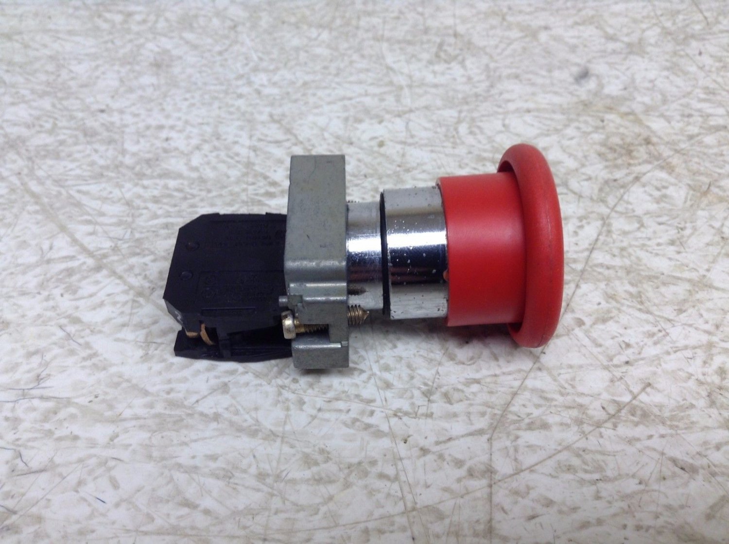 Telemecanique ZB2-BE102 Red Mushroom Momentary Push Button Assembly ZB2 ...