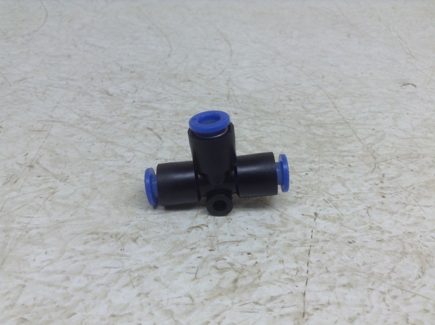 SMC 6 mm Blue Pneumatic T Connector Fitting Air Line