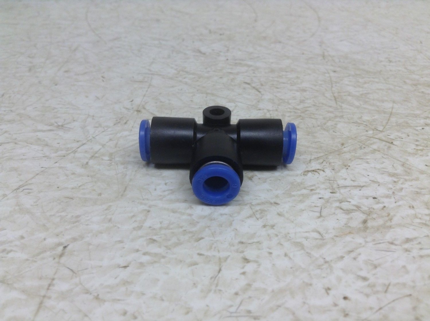 SMC 6 mm Blue Pneumatic T Connector Fitting Air Line