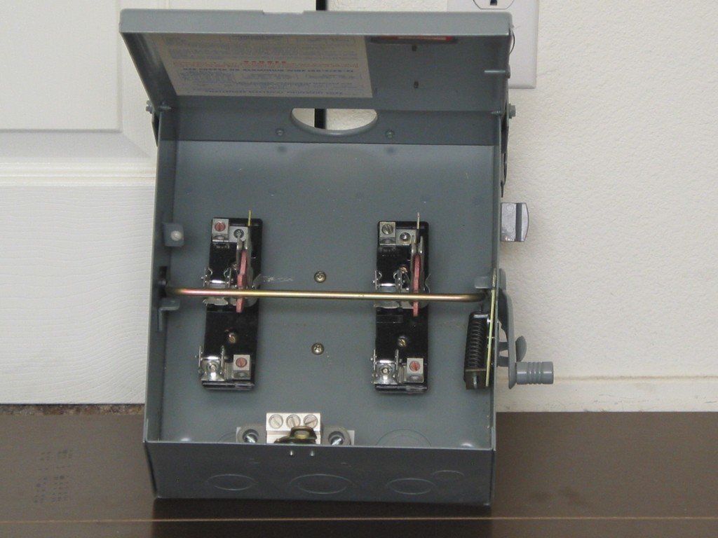 Challenger Type 3R 60A 240VAC Disconnect Box