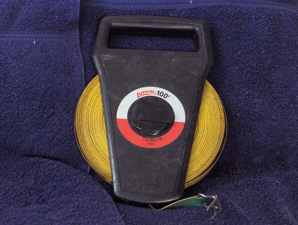 LUFKIN 100 ft Fiberglass Construction Tape Measure Used