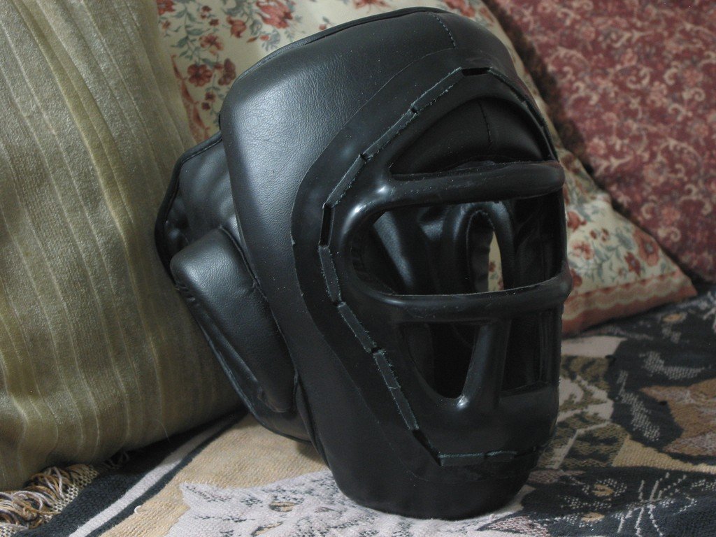 BUSHIDO Caged Head Gear Padded Martial Arts Mask Used