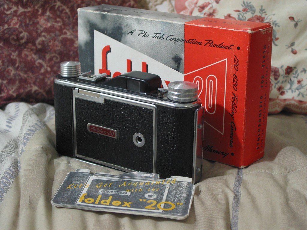 FOLDEX 20 Folding Camera by Pho Tak Co in Box With Original Film 1954 ...