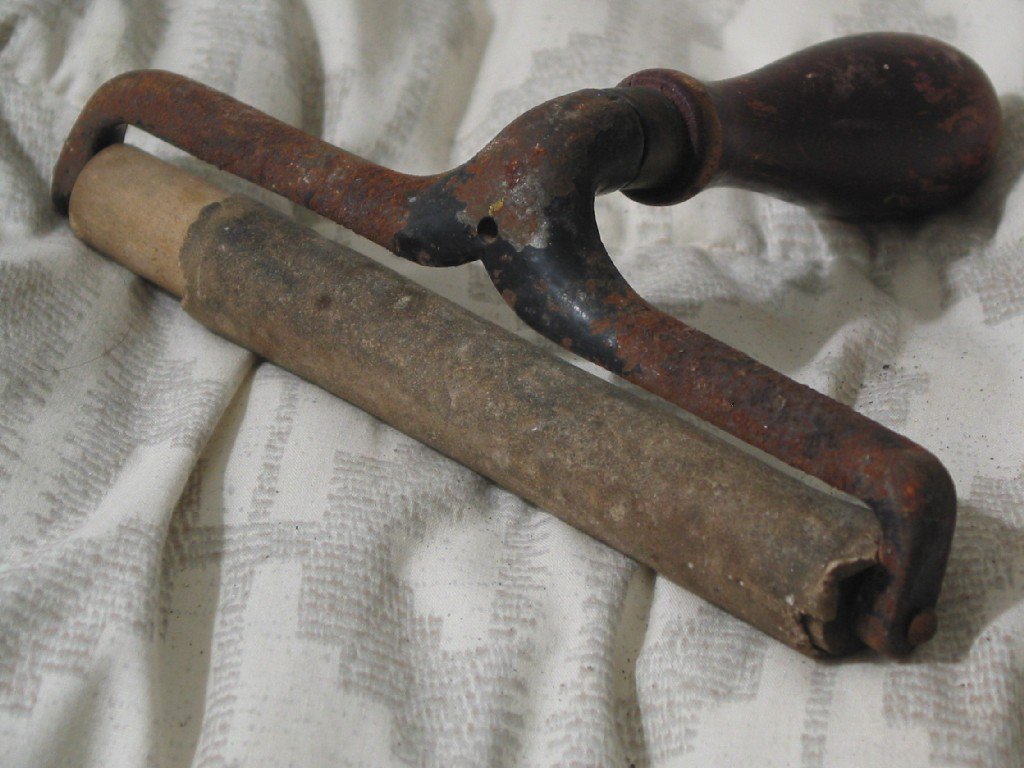 B and J Ingento 90 degree Antique Film Developing Wooden Roller Tool Camera