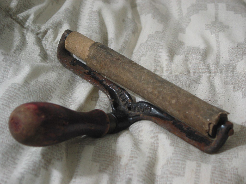 B and J Ingento 90 degree Antique Film Developing Wooden Roller Tool Camera