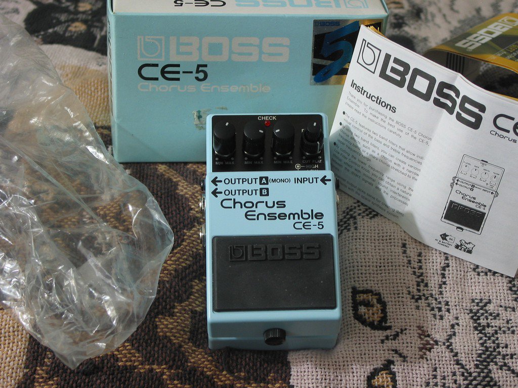 BOSS CE 5 Chorus Ensemble Guitar Effects Pedal Unused