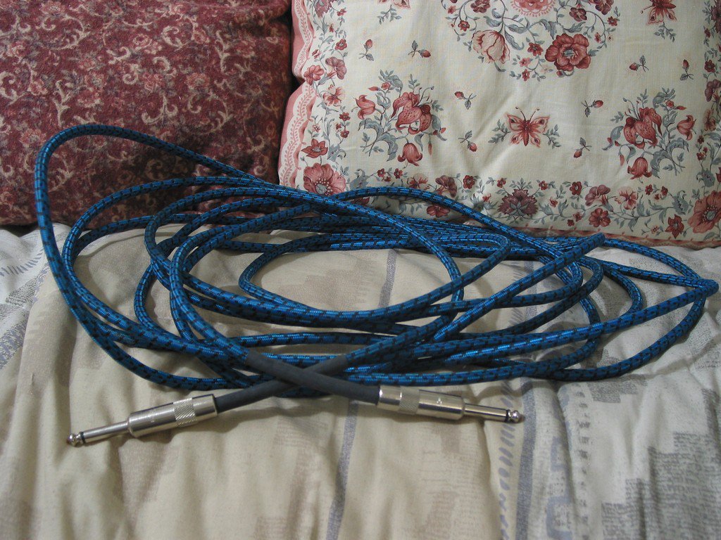 C B I Prism Blue Instrument Cable 24 ft Guitar Cord