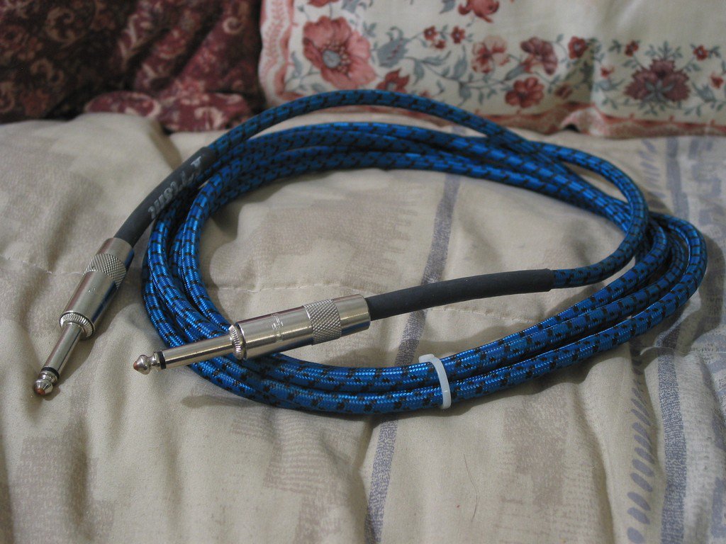 C B I Prism Blue Instrument Cable 10 ft Guitar Cord