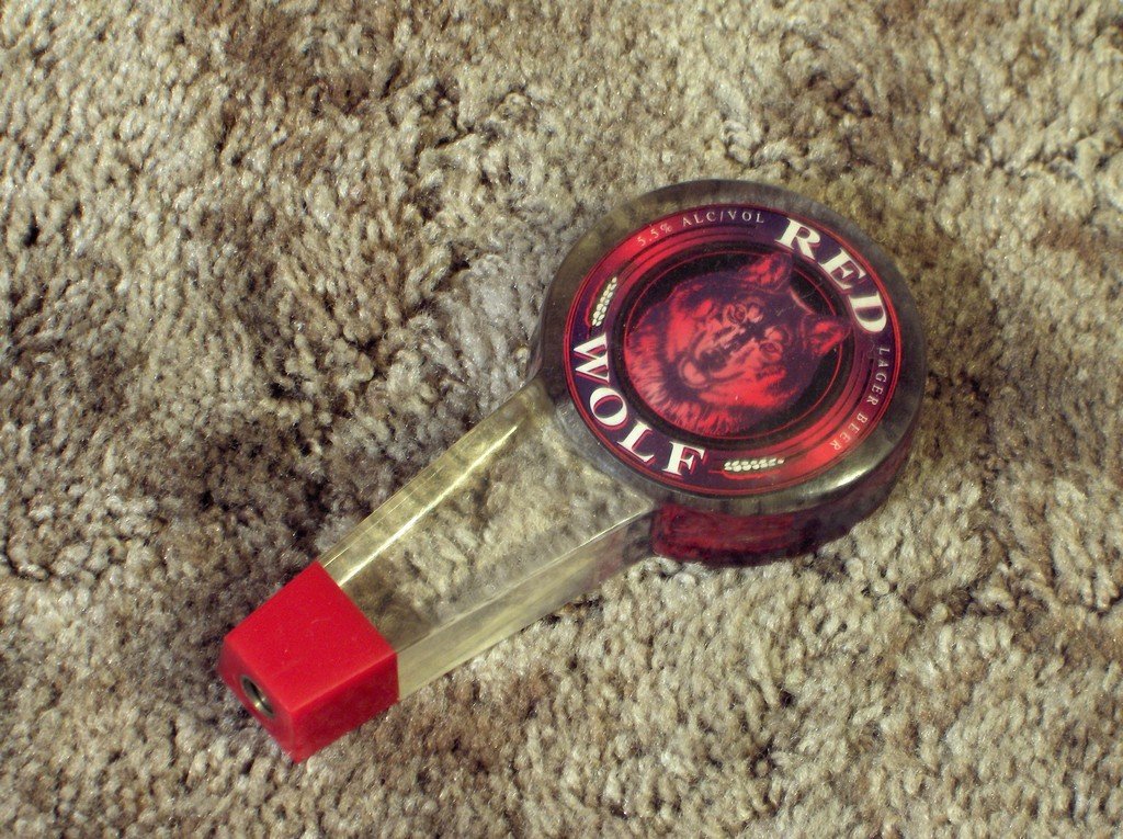 RED WOLF Acrylic 7 inch Keg Beer Tap Handle Red Used