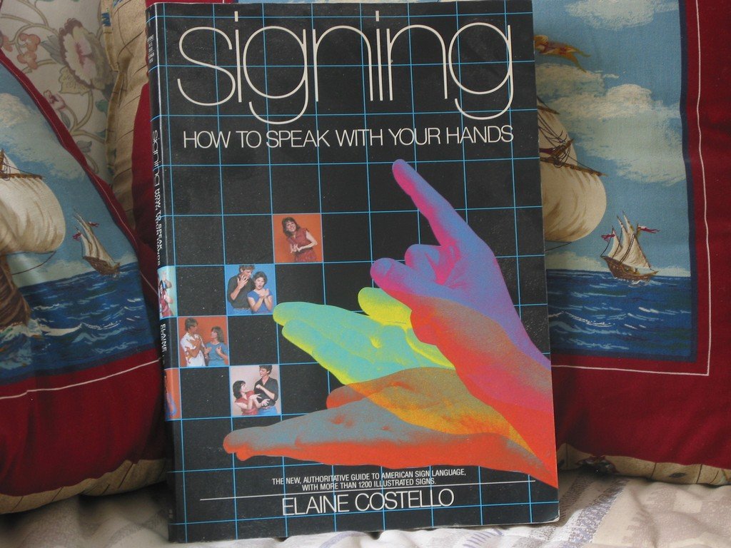SIGNING SIGN LANGUAGE Learning Book Used Hand Speaking