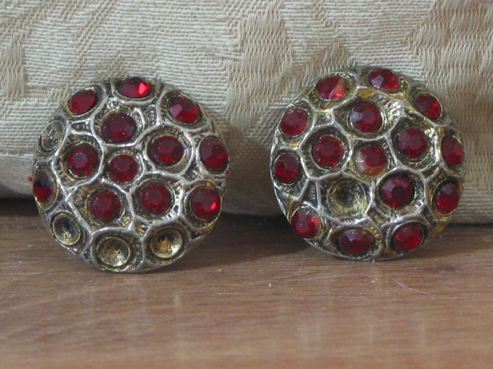 RED RHINESTONE COAT BUTTONS 2 Antique Cast Pewter Settings Missing 5 Stones