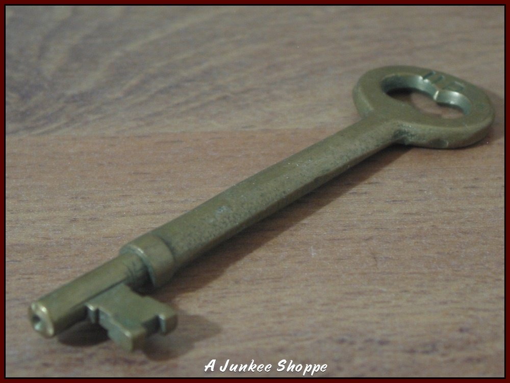 ADLAKE 11P Brass Skeleton Key For Door Locks Antique