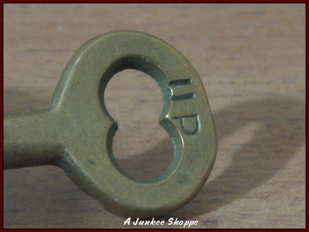 ADLAKE 11P Brass Skeleton Key For Door Locks Antique