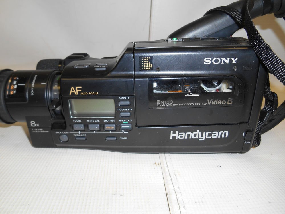 Vintage Sony Handycam Video8 CCD-F50 Video Camera Bundle Hard Case ...