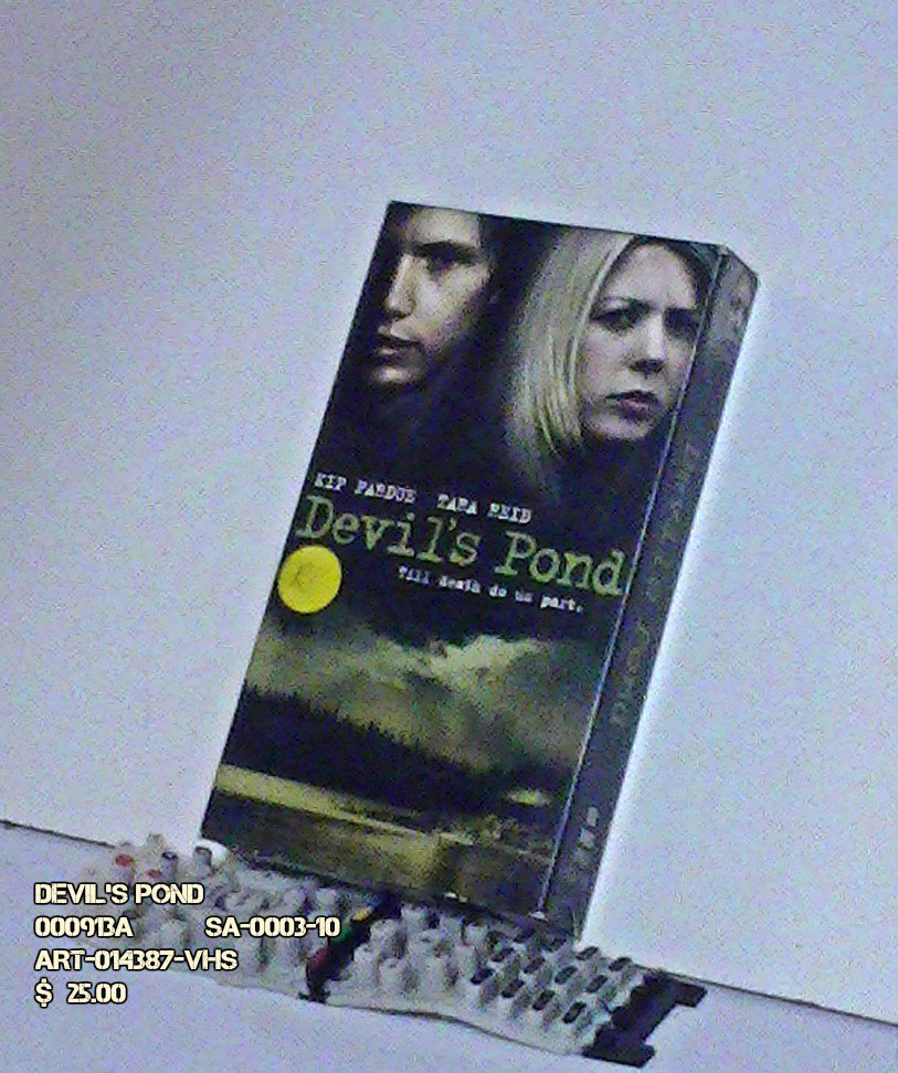 VHS - DEVIL'S POND