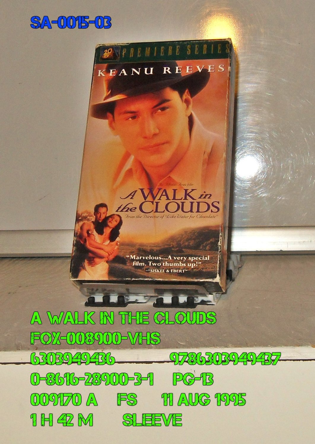 VHS - A WALK IN THE CLOUDS