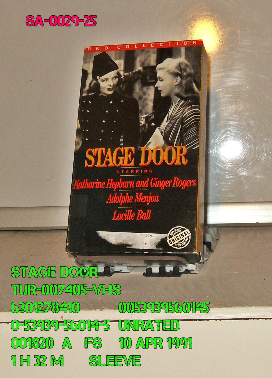 VHS - STAGE DOOR