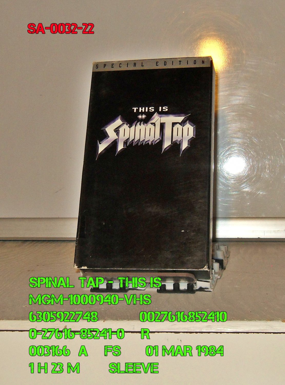 VHS - SPINAL TAP - THIS IS