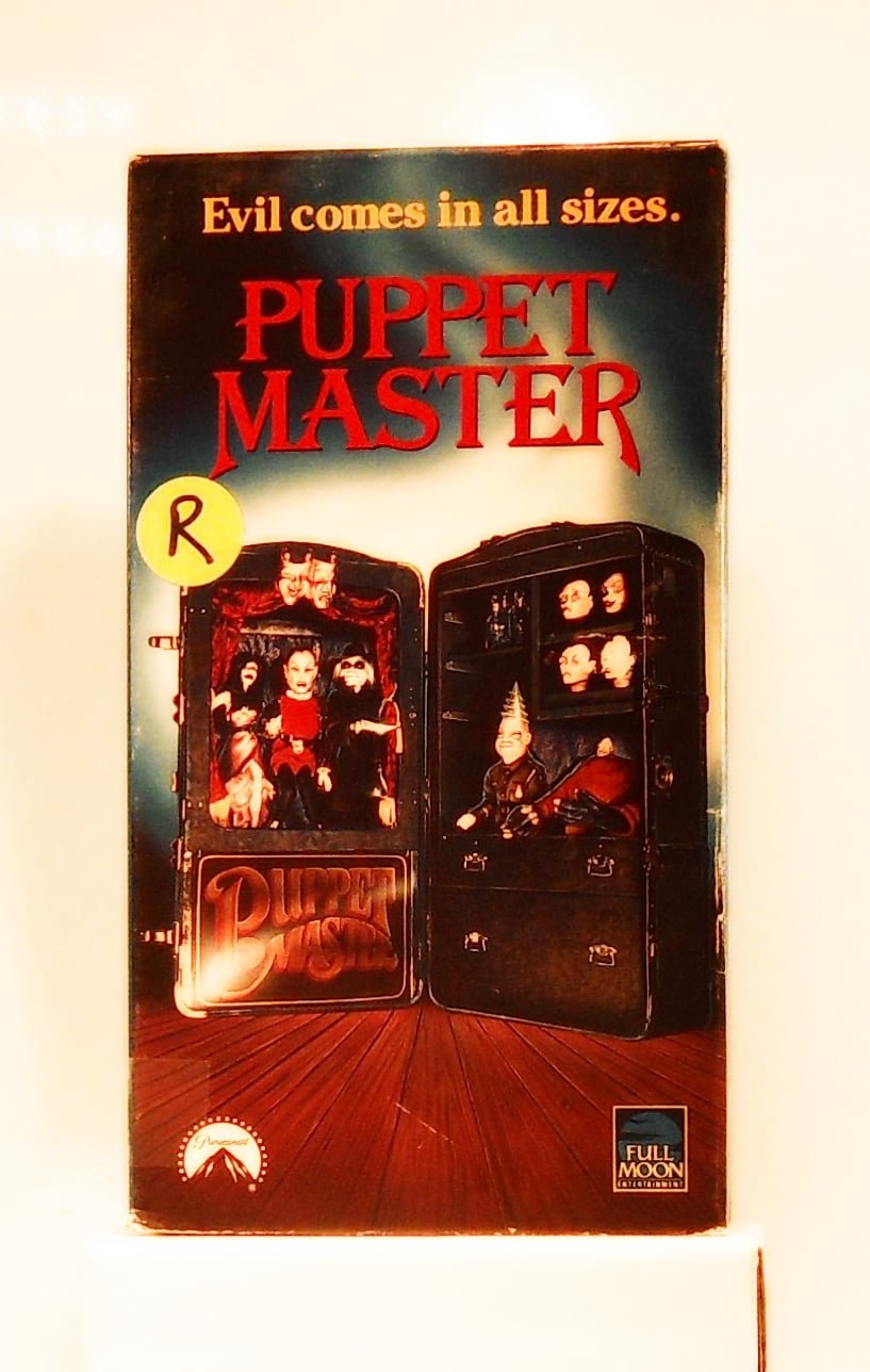 VHS - PUPPET MASTER (01) EVIL COMES IN ALL SIZES