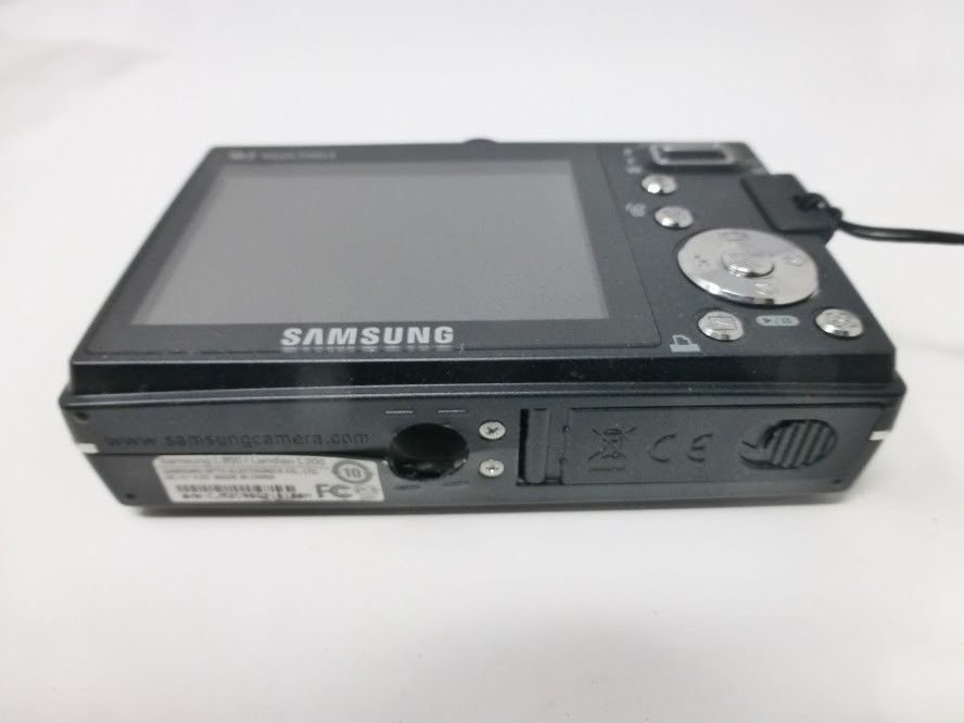 Samsung L Series L200 10.2MP Digital Camera - Black