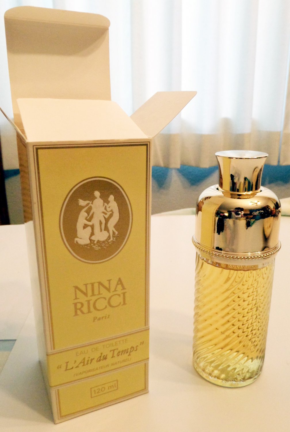 NINA RICCI, PARIS, L’AIR DE TEMPS EAU DE TOILETTE