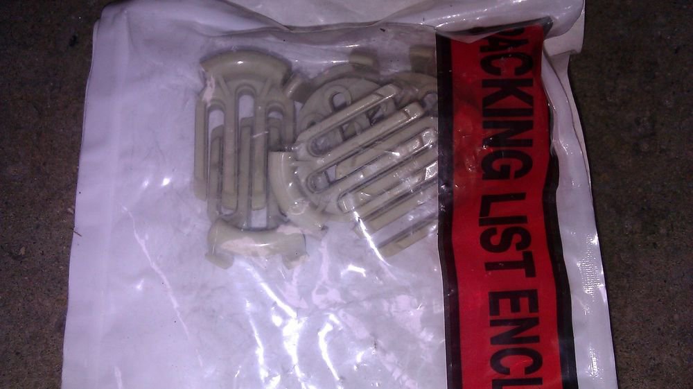 GENUINE INTERNATIONAL NAVISTAR TERMINAL CONNECTOR 2039342C1 NEW SURPLUS ...
