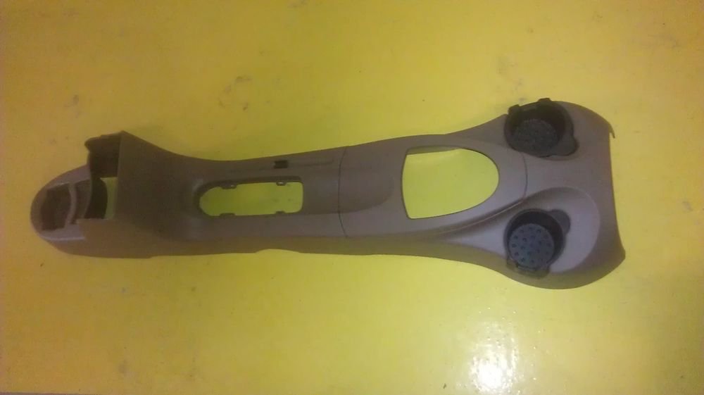 FORD FOCUS OEM 2005 2007 CENTER CONSOLE 5S43-A045A74-BA33T4 / 5S4Z ...