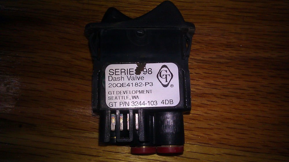 GENUINE GT DEVELOPMENT CORP SERIES 98 DASH VALVE 20QE4182-P3 / 3244-103
