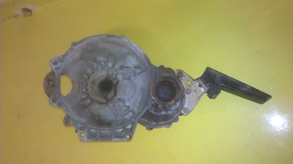 GENUINE VOLKSWAGEN VW RABBIT 1980-1984 TRANSMISSION 020301107 / 020301107B