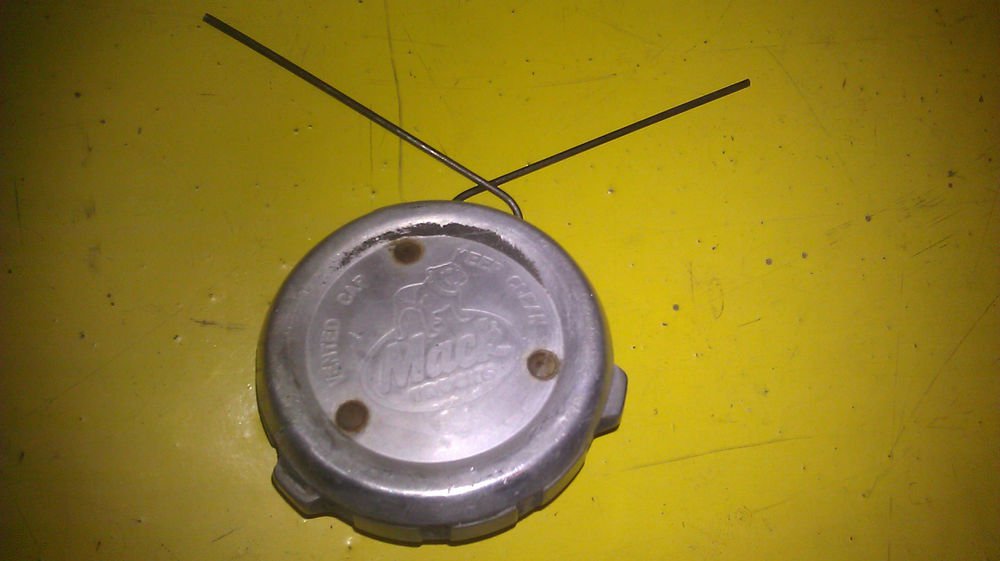 GENUINE MACK / GT DEVELOPMENT CORPORATION FUEL TANK CAP 16MF316