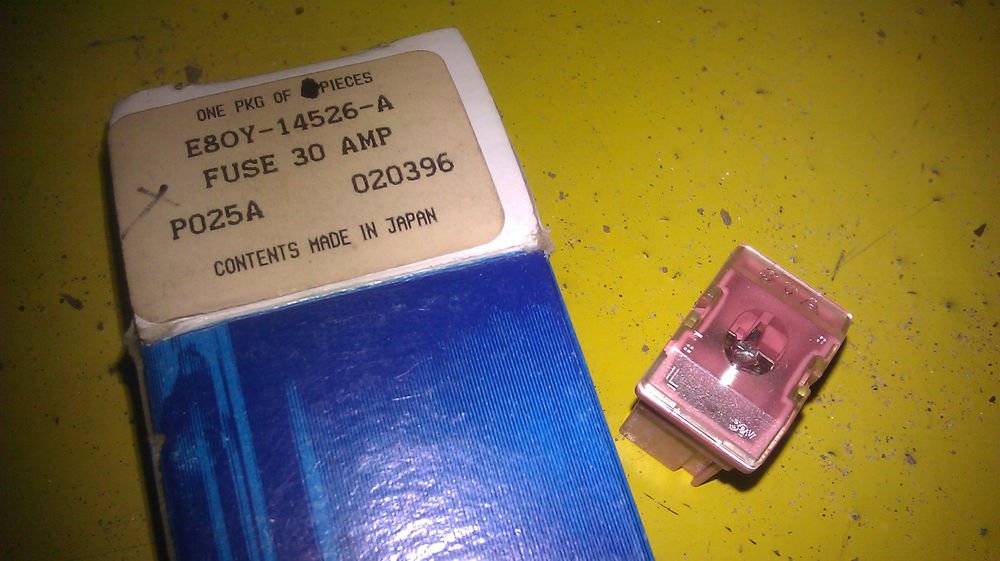 GENUINE FORD OEM 30 AMP FUSE E8OY-14526-A / E80Y-14526-A / E8OY-14526-A