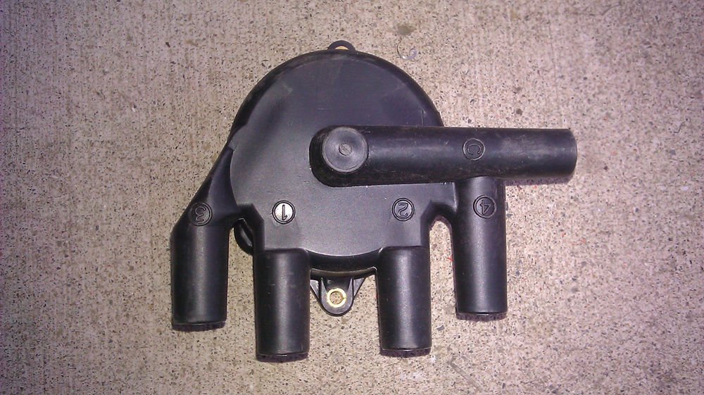 HONDA DISTRIBUTOR CAP 30102-PC-6-005 / 30102PC6005 NEW SURPLUS