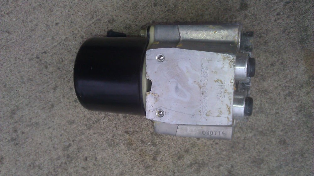 GENUINE FORD OEM VALVE 1C3Z-2C286-BB / 1C3Z2C286BB / T03595783