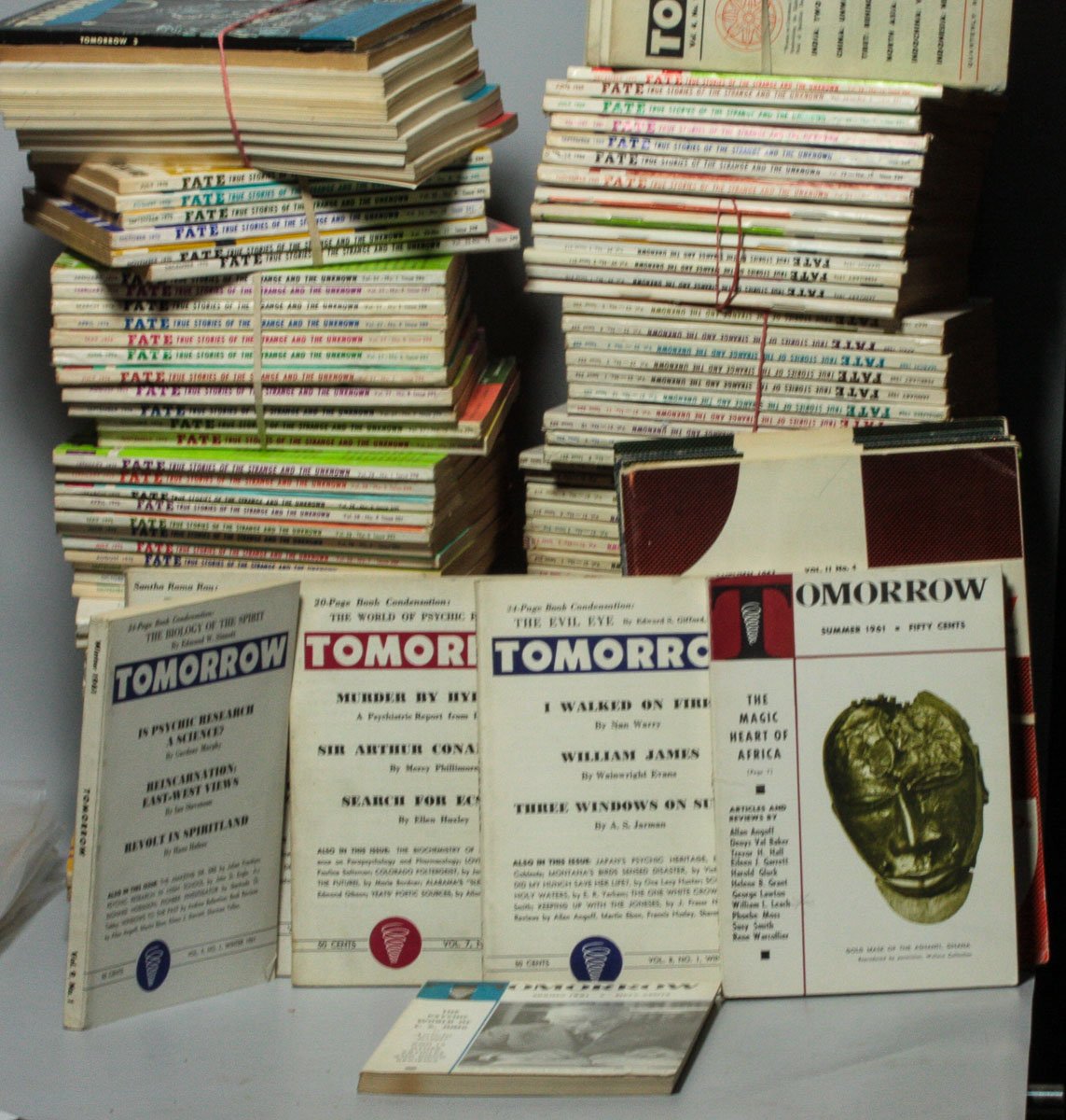 GROUP OF APPROX 150 PULP OCCULT MAGAZINES, "FATE" "BORDERLINE ...