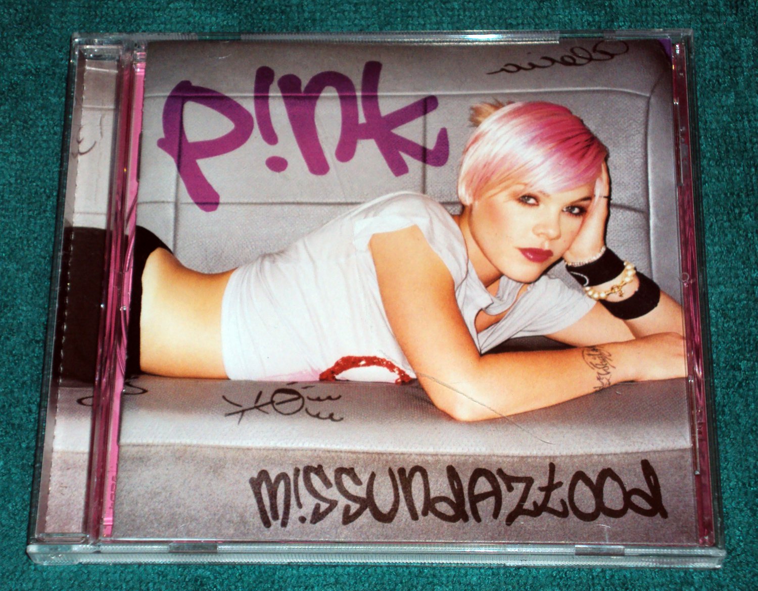 Pink – Missundaztood (Enhanced CD, 14 tracks)