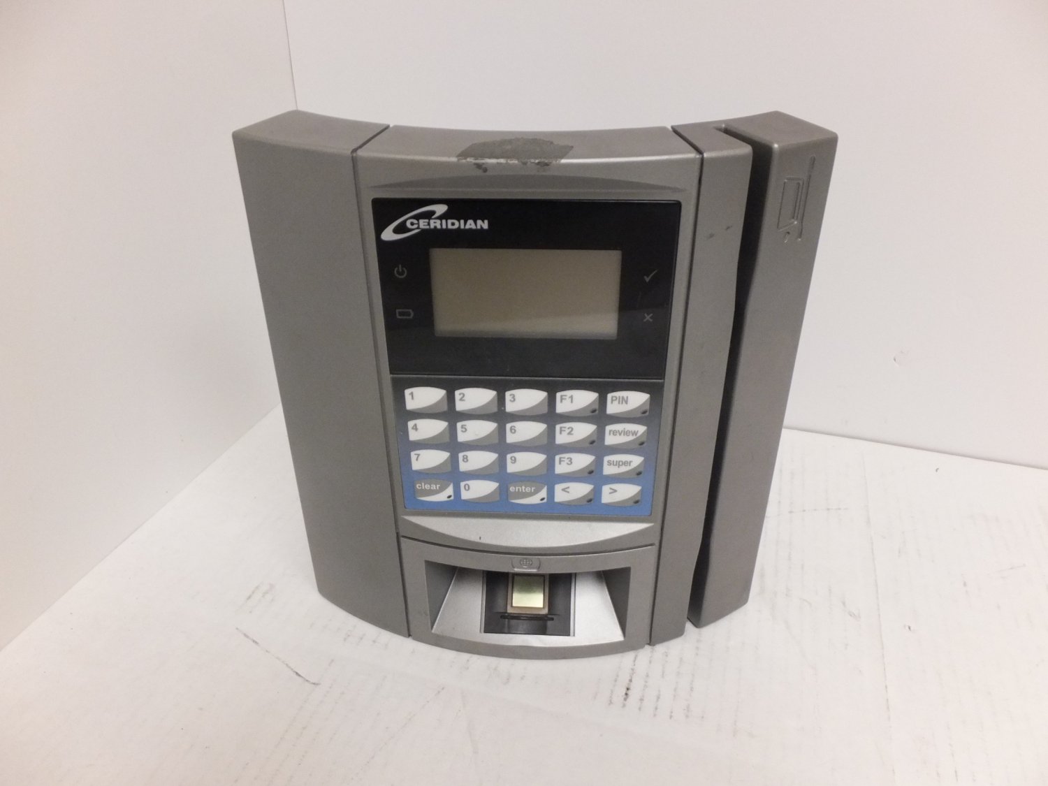 Ceridian Series Employee Time Clock Bio Metric + Warranty Ceridian Series Employee Time Clock Bio Metric + Warranty