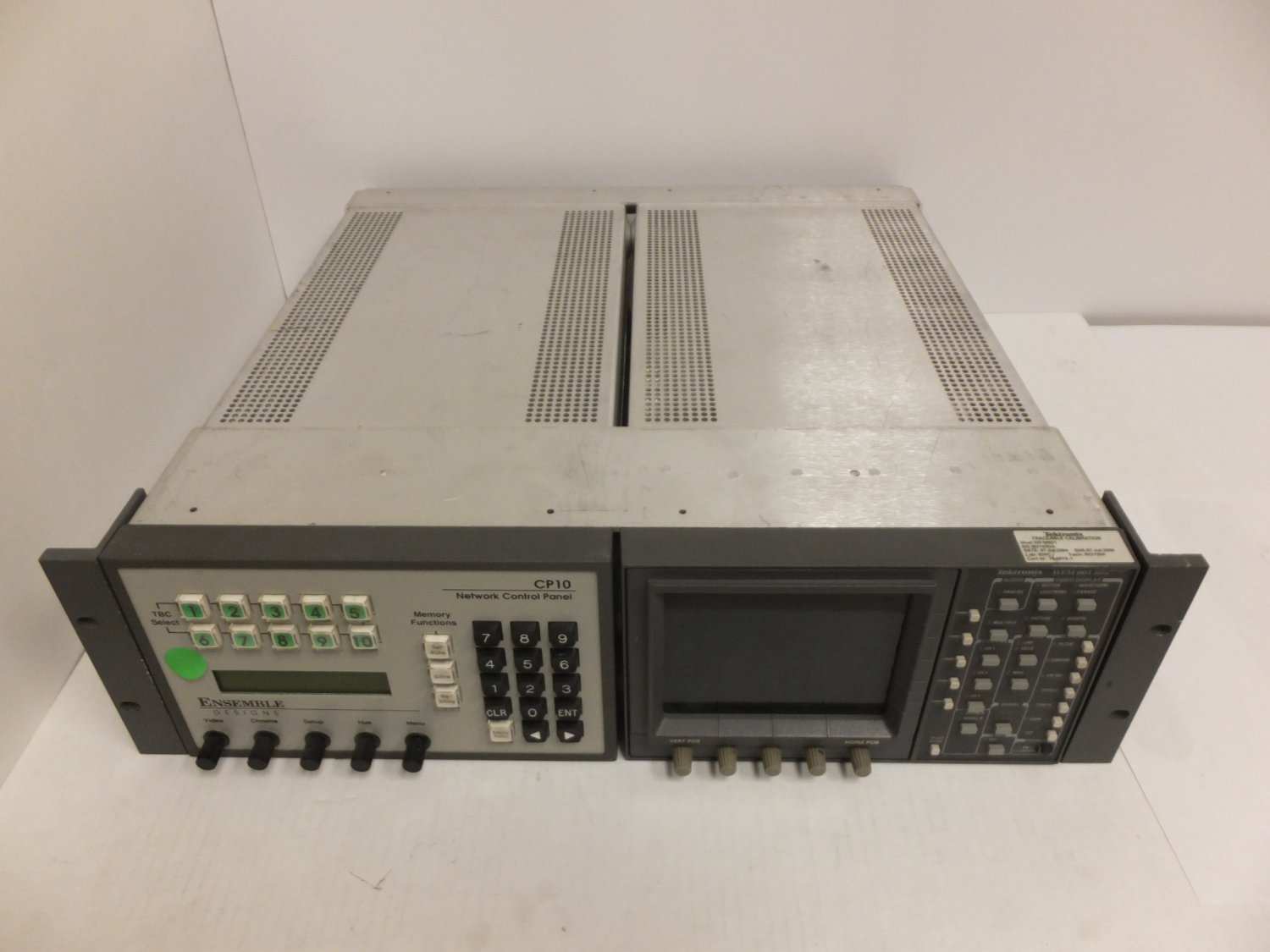 Tektronix WFM 601 Waveform Monitor + Ensemble Designs CP10 Network ...