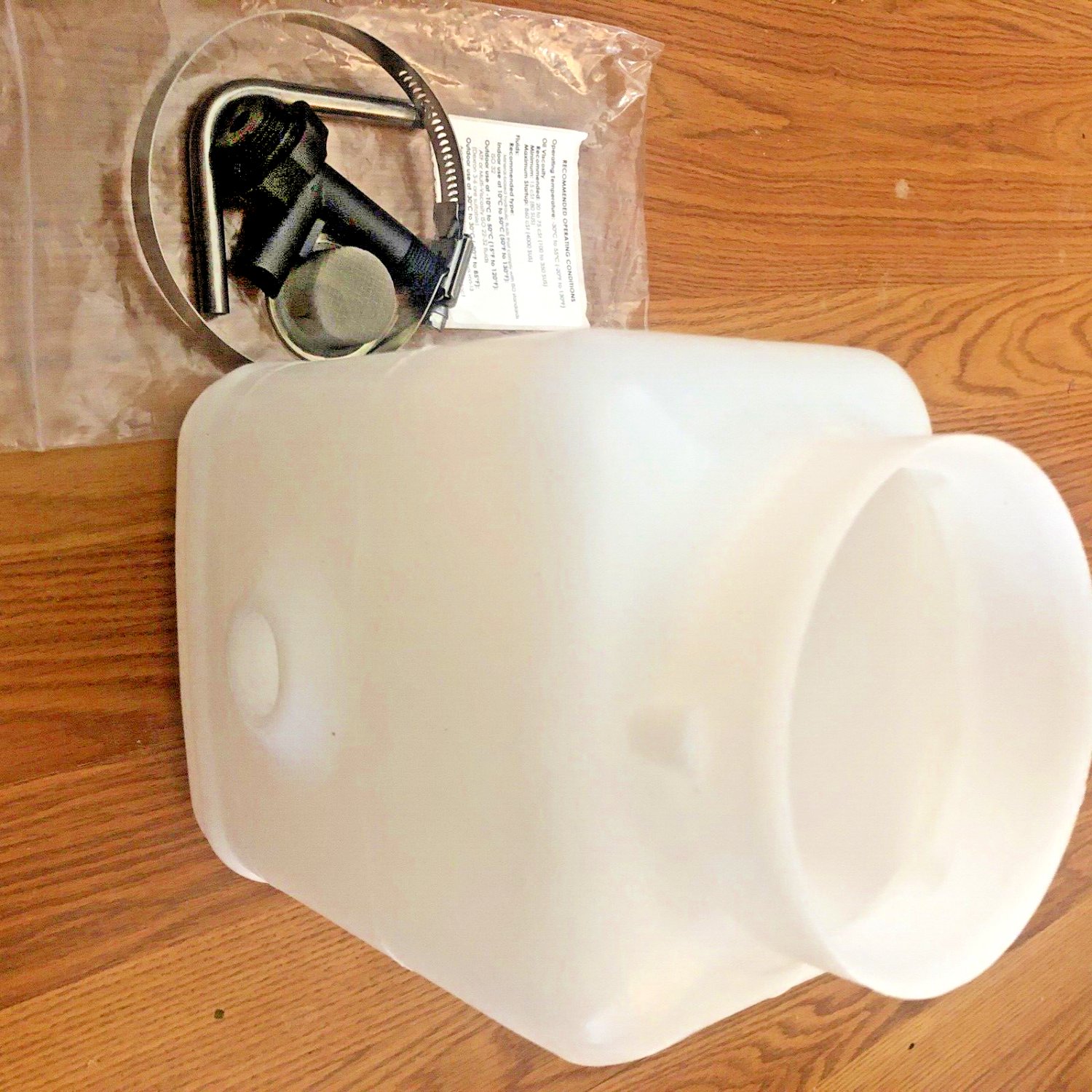 1 Gallon Poly Reservoir 5.5 in Square x 10 inch Monarch 14157