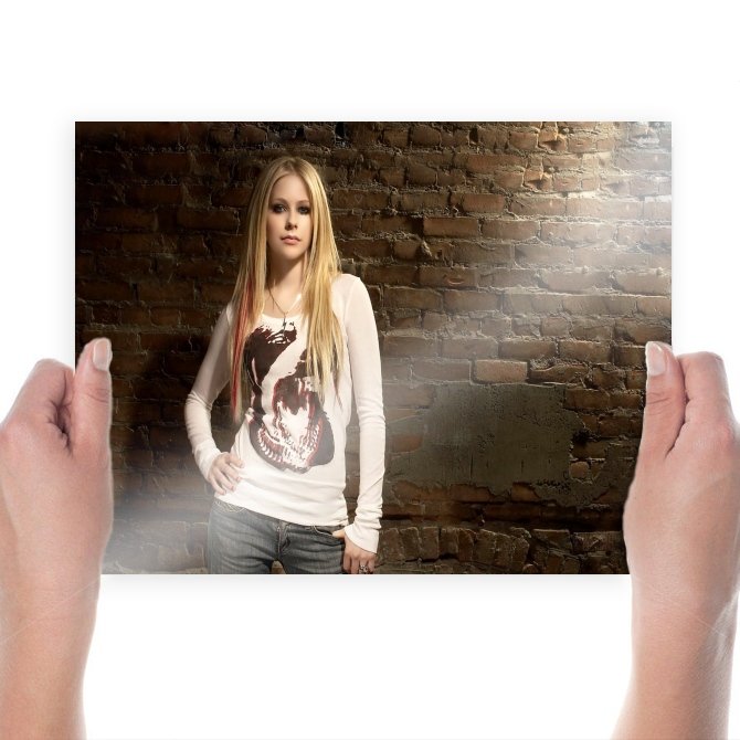 Avril Lavigne Poster 24x18 inch