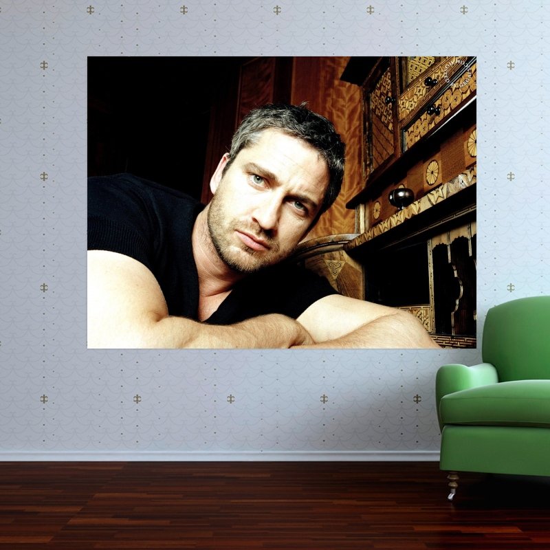 Gerard Butler Art Poster Print 32x24 inch