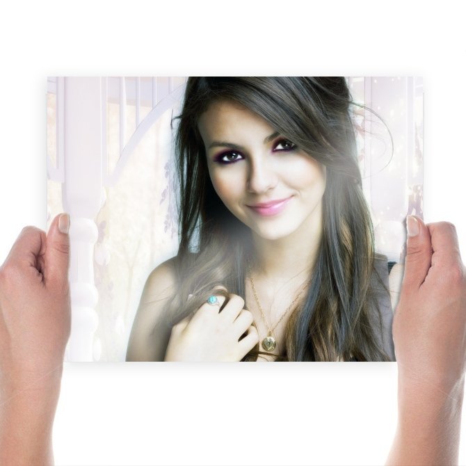 Victoria Justice Art Poster Print 24x18 inch