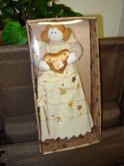 GUND ANGEL TREE TOPPER NATURE SINGS GOLD CREATED BY SWEET HOME NEW RETIRED