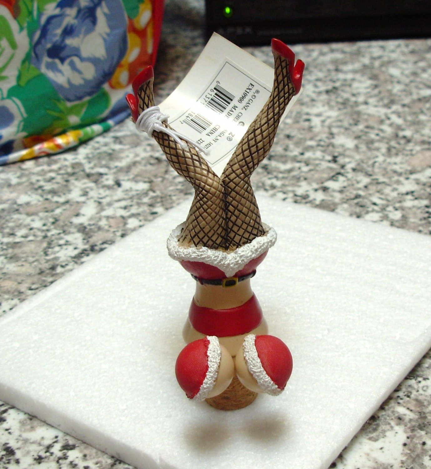 Xmas Jiggle Wiggle Wine Bottle Topper Sexy Funny Scantily Clad Gals Who Wiggle And Jiggle New Ganz