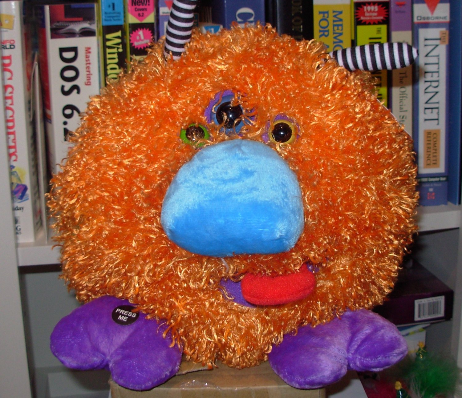 BOOGITY BOOS THREE EYES STUFFED PLUSH SOUND TOY NEW GANZ ORANGE