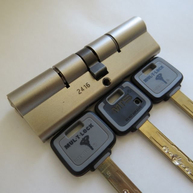 MT5+ Mul-t-lock Cylinder High security 100mm 50+50 euro profile long ...