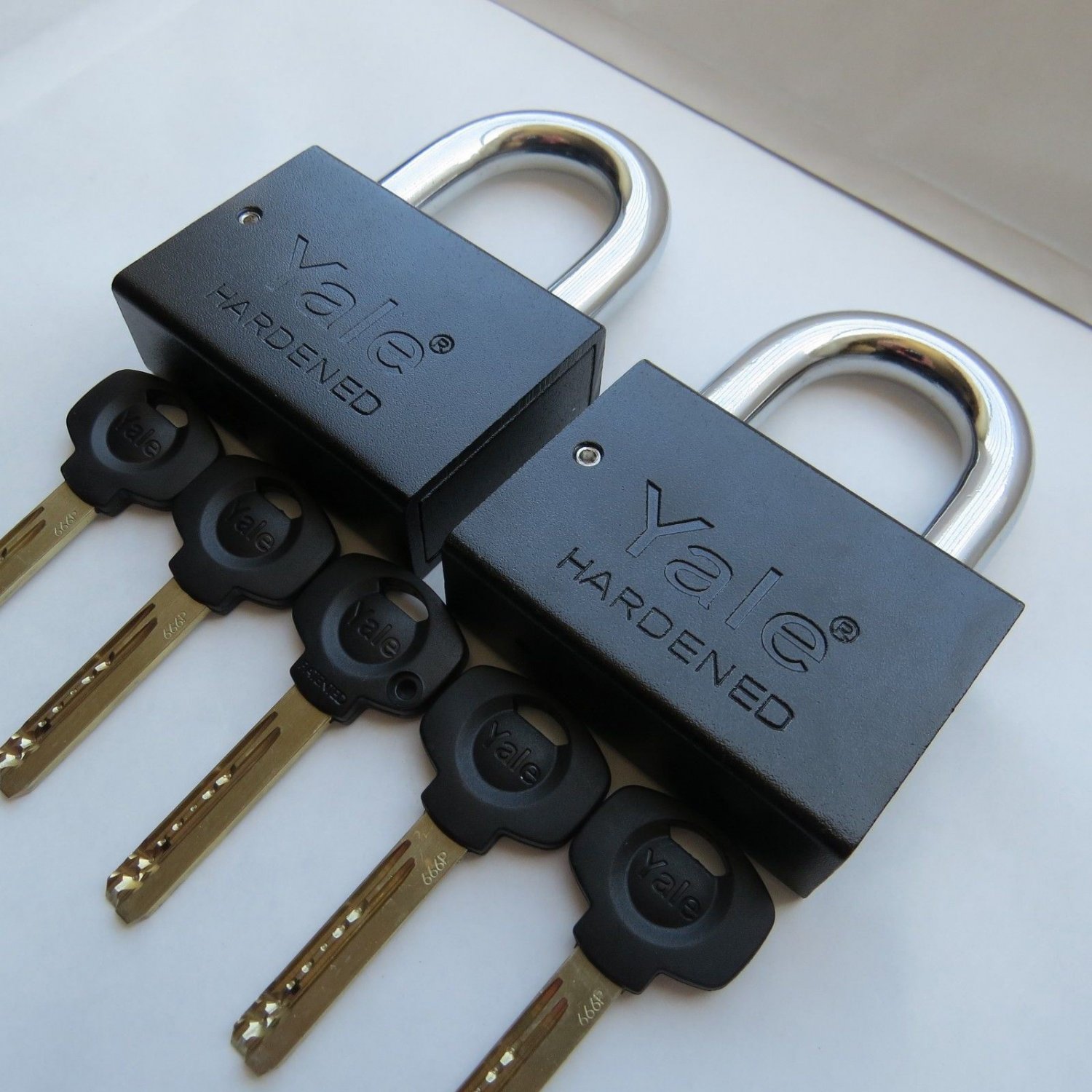 YALE PADLOCK HIGH SECUTRITY 1/2" SHACKLE HEAVY DUTY KEYED ALIKE