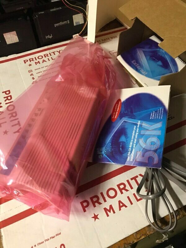 US Robotics Apple 56K modem 56K V.90