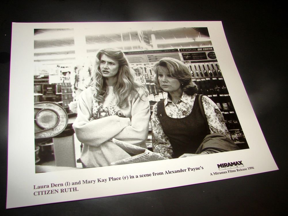 1996 CITIZEN RUTH Movie Press Kit 8x10 Photo Laura Dern Mary Kay Place
