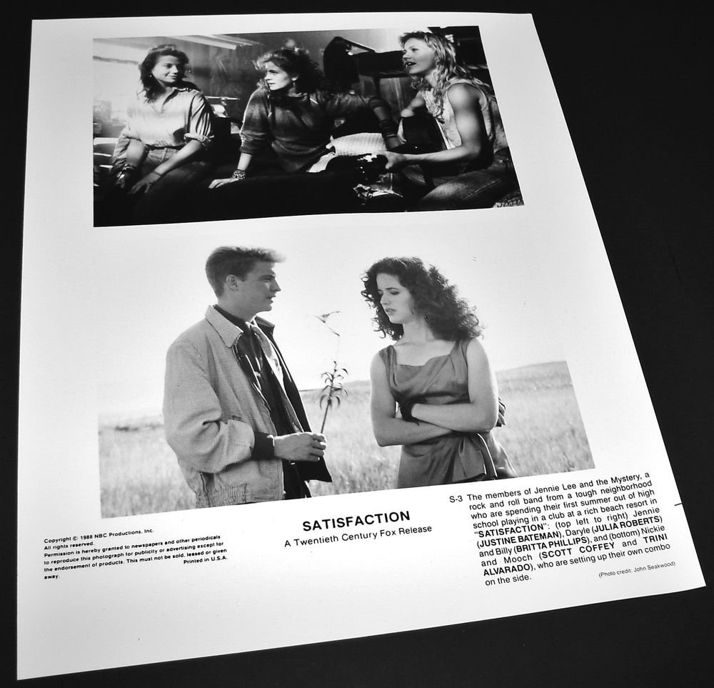 1988 Movie SATISFACTION Press Kit Photo Julia Roberts Justine Bateman