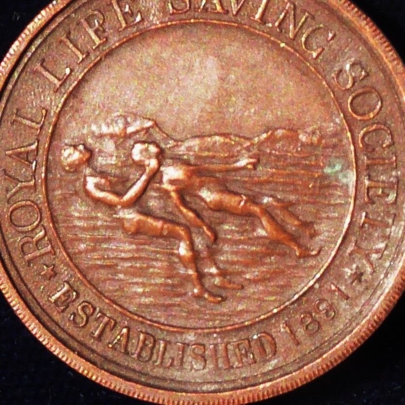 VINTAGE BRONZE SWIMMING MEDAL 1929 LIFE SAVING RLSS ROYAL